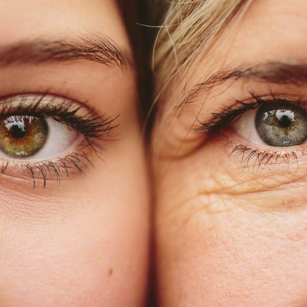 Les 3 meilleurs fonds de teint pour peaux grasses – Avis et meilleurs ...